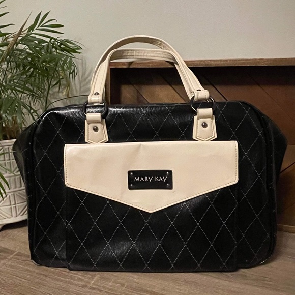 Mary Kay | Bags | Mary Kay Makeup Consultant Bag Large Black Cream ...